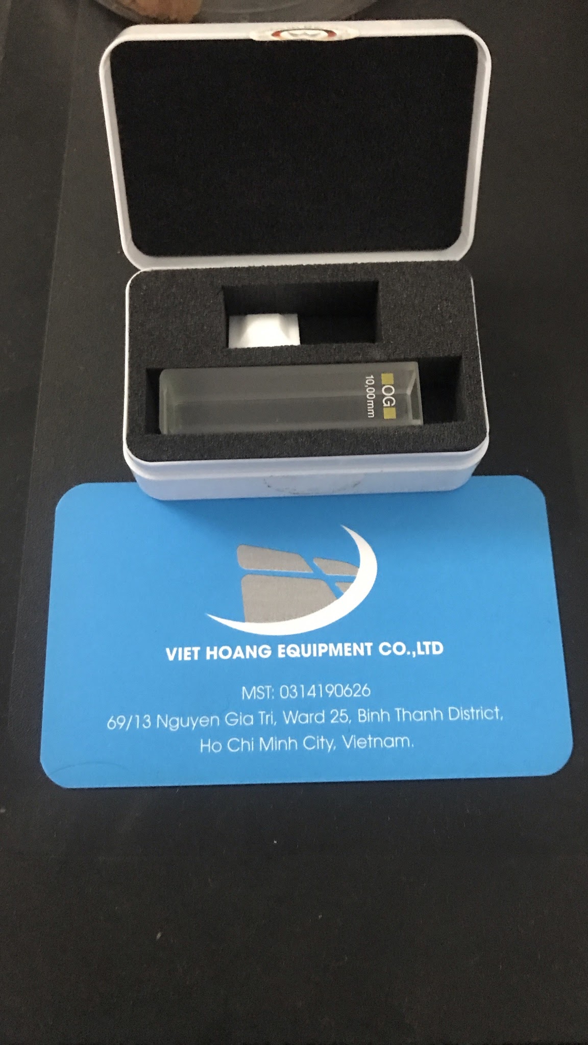 Cuvet thạch anh10mm Hellma 100-10-40 - Custom Printing